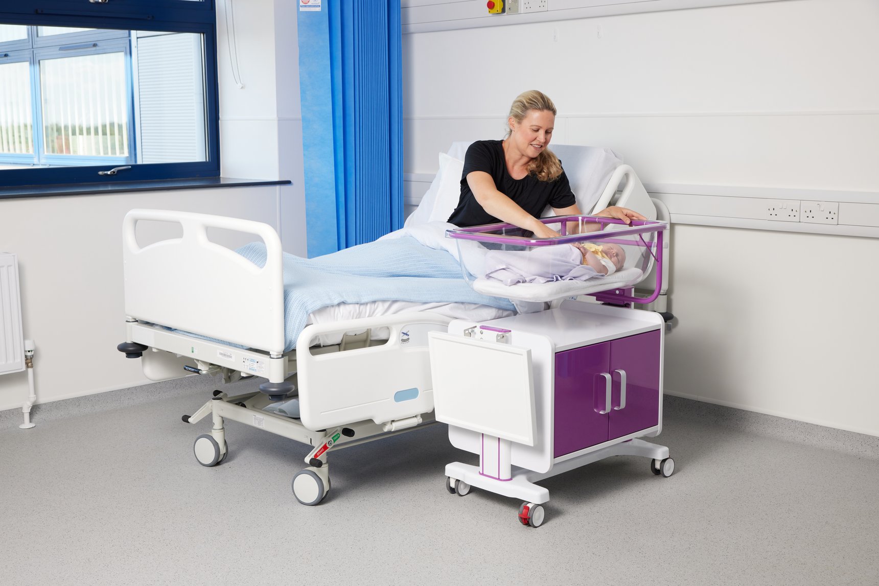 Croyde Height Adjustable Cot with Storage Specification & Dimensions